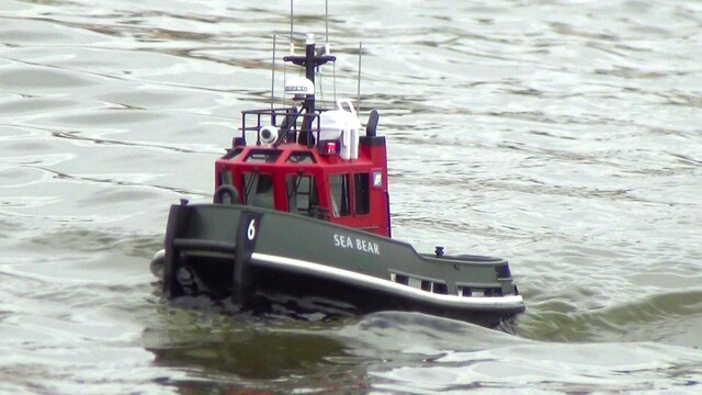トイラジTUGBOAT 686 進水: 動く小さな船の模型工作室